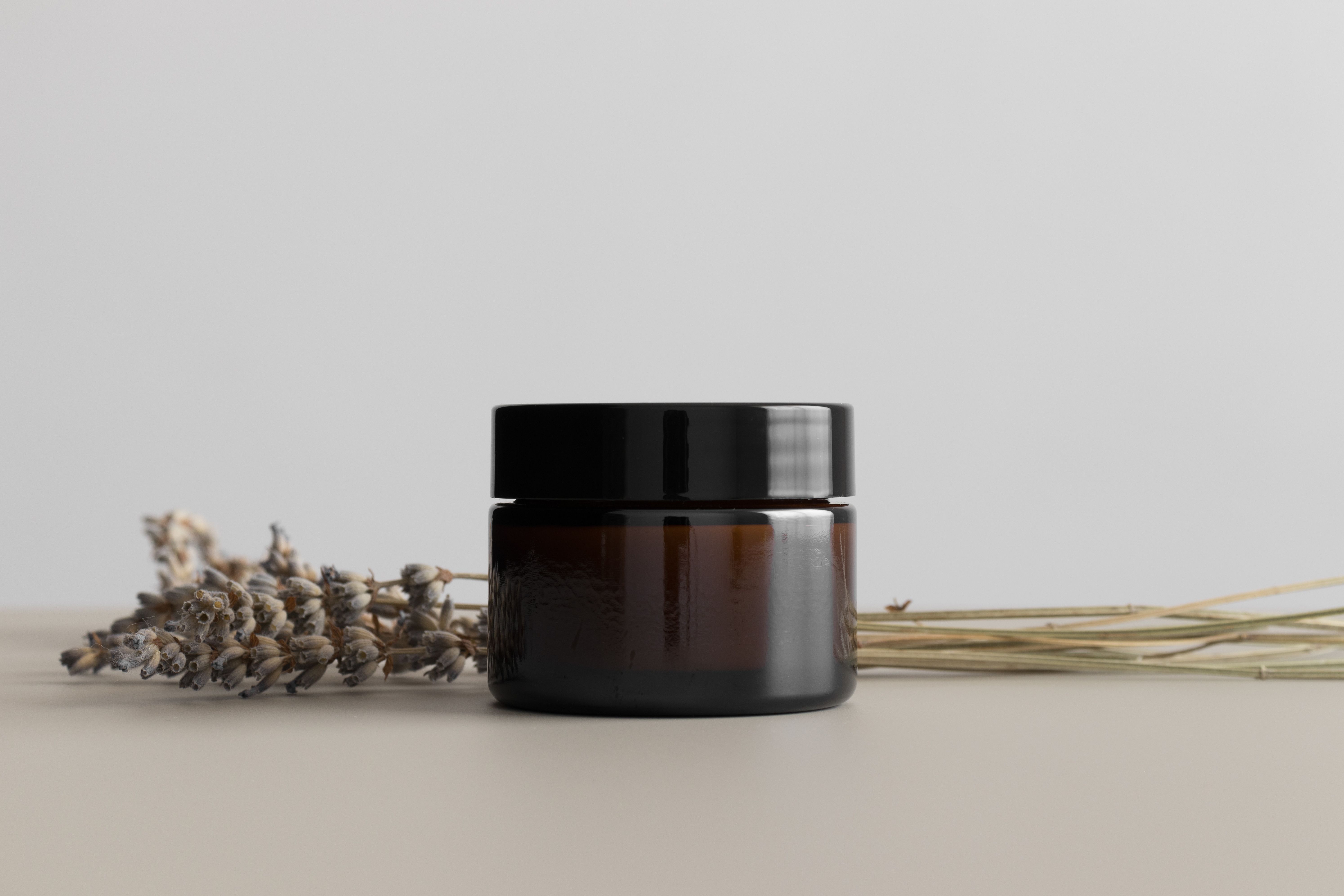 Custom Amber Glass Jars: A Branding Opportunity